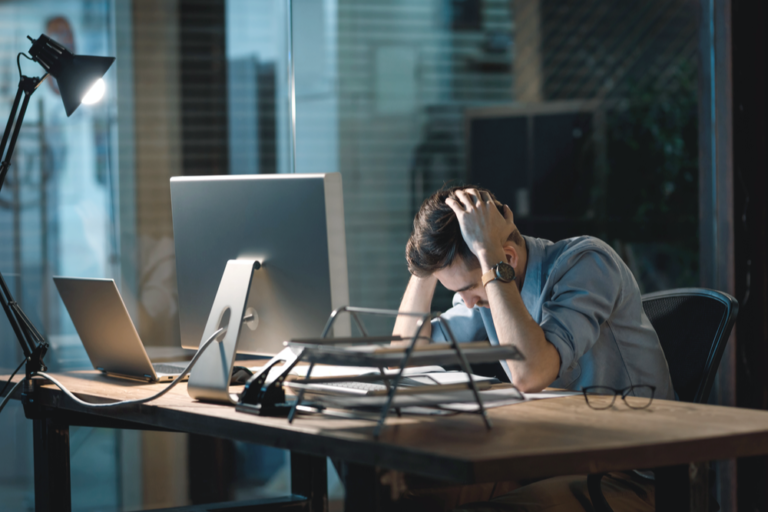 The Signs of a Workaholic and What It Means for Health